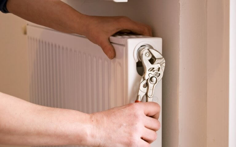 Comment purger un radiateur et à quel prix