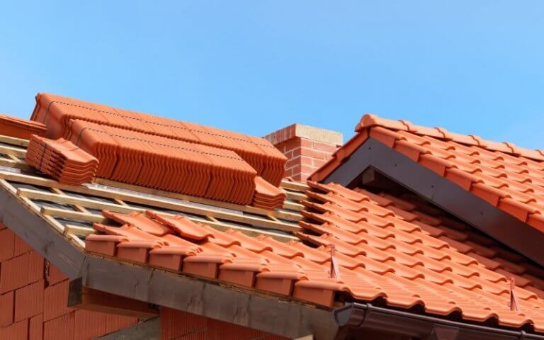 Tuile de rive : coût et pose