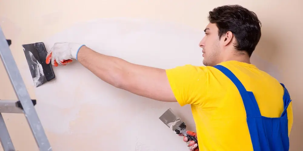 Enduit de lissage ou de rebouchage : comment choisir